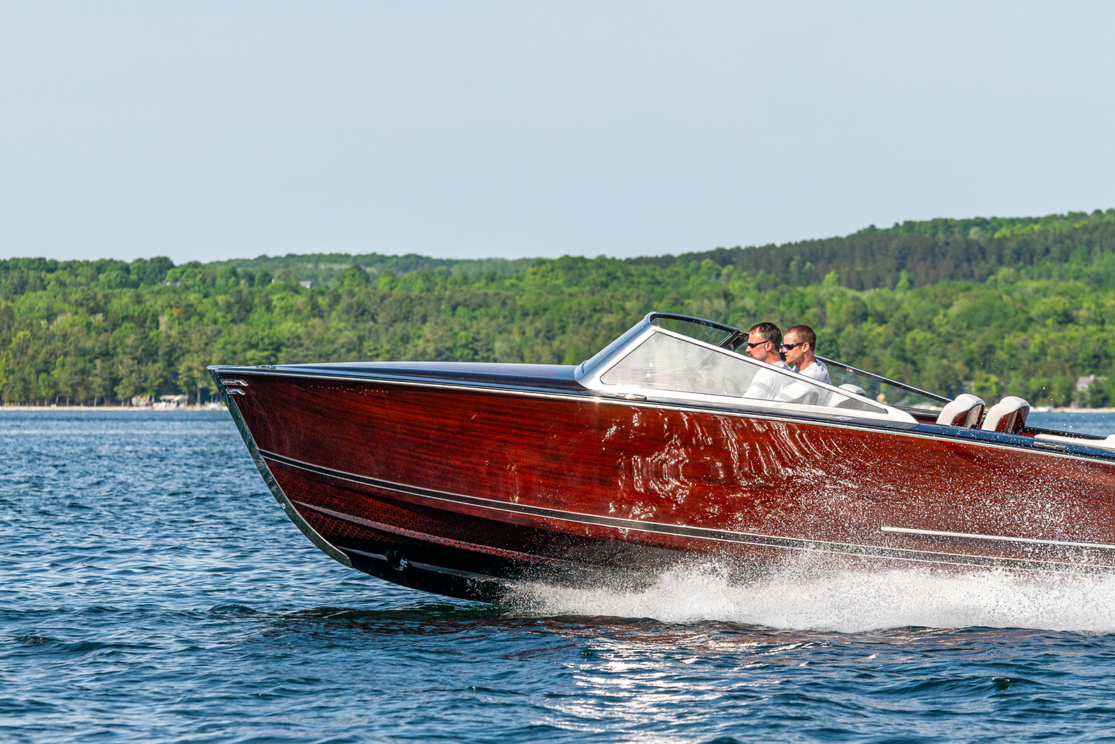 Glass Windshield Safety and Custom Fabrication for Boats - ProCurve ...