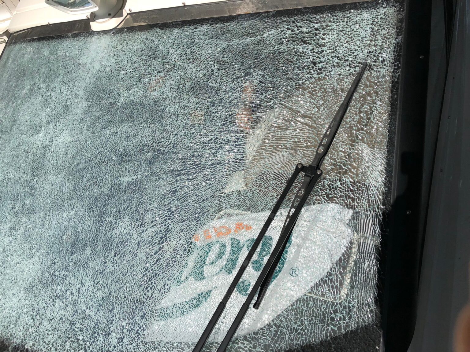 Laminated Glass in Windshield Applications - ProCurve Glass Design, Inc.